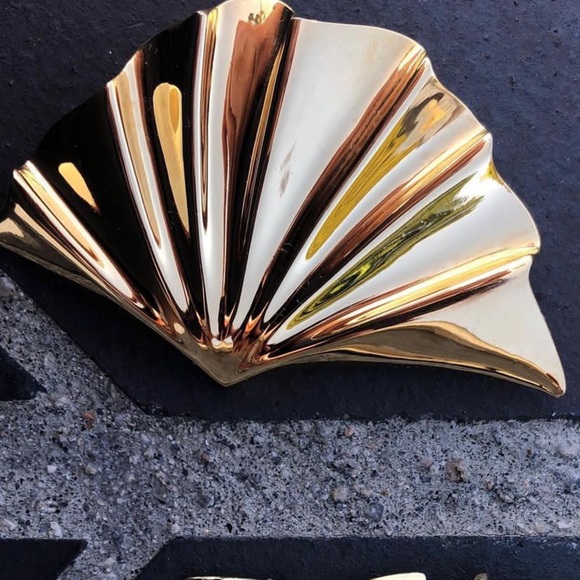 Monet | Jewelry | Vintage Monet Gold Metal Pleated Fan Brooch Pin ...